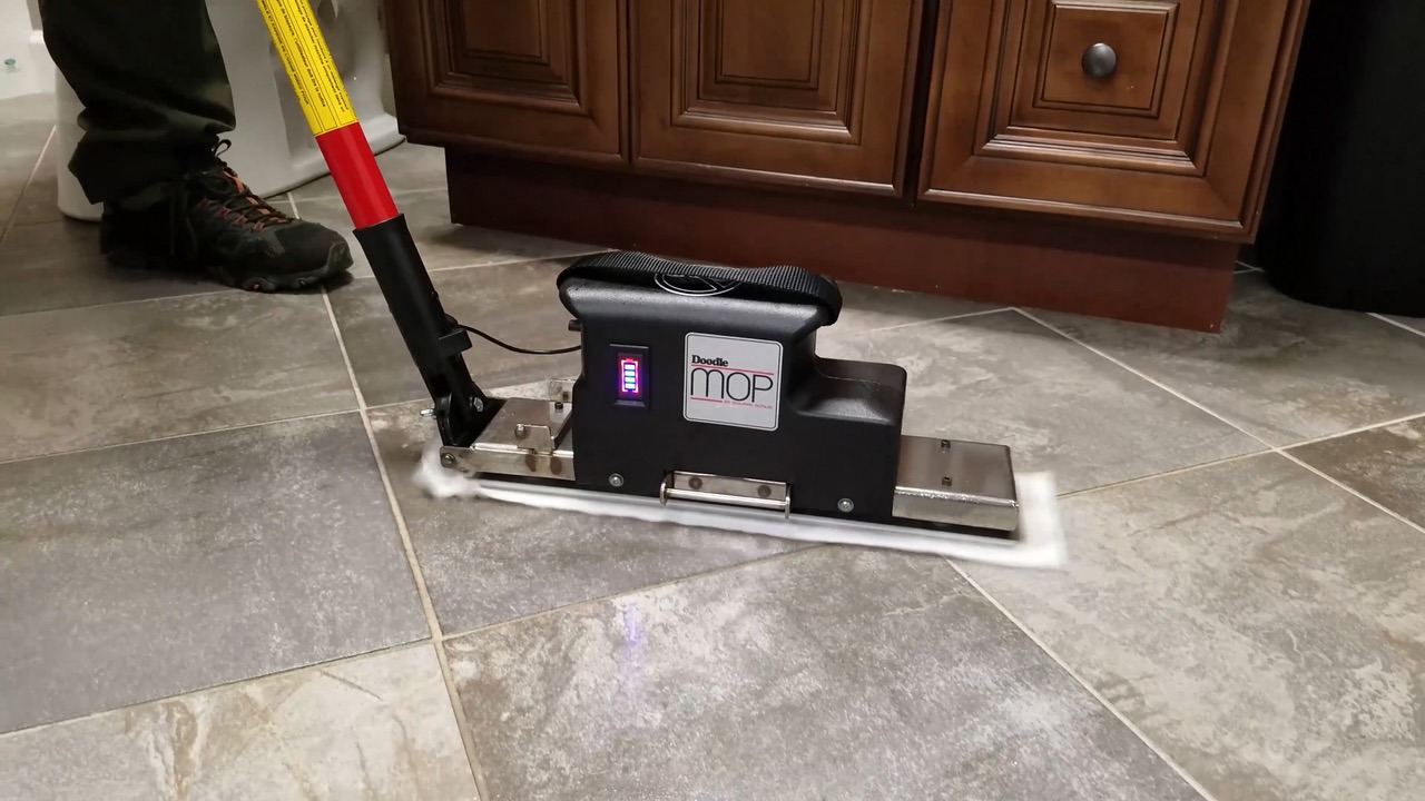 Cordless Floor Machines - Square Scrub