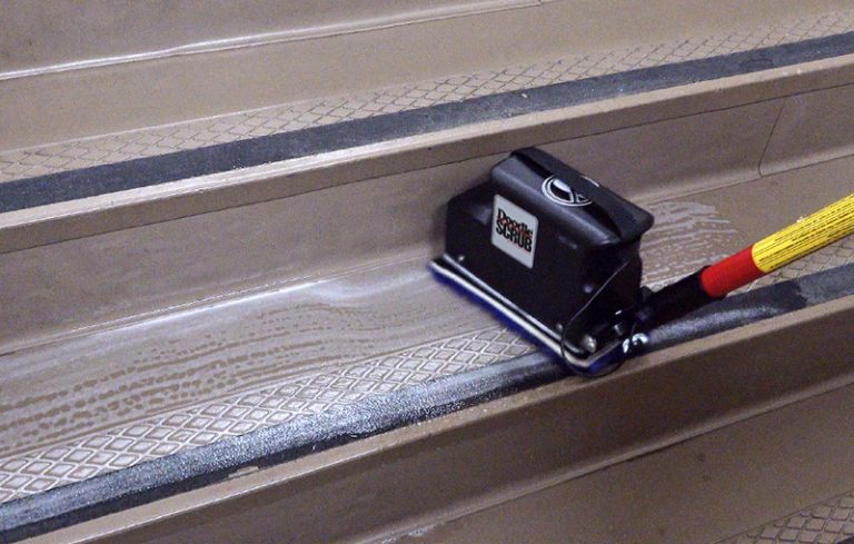 Commercial Building Floor Cleaning Machines | Square Scrub